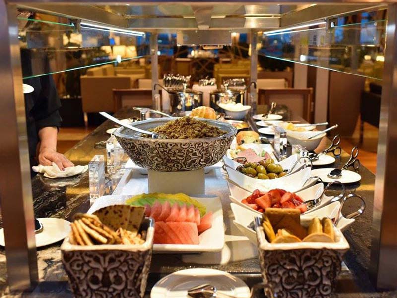 x_img-buffet-turkish-airlines-lounge-dc - The Frequent Traveller